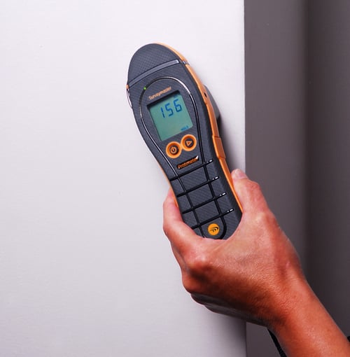 Technically Speaking | How Does a Moisture Meter Work?